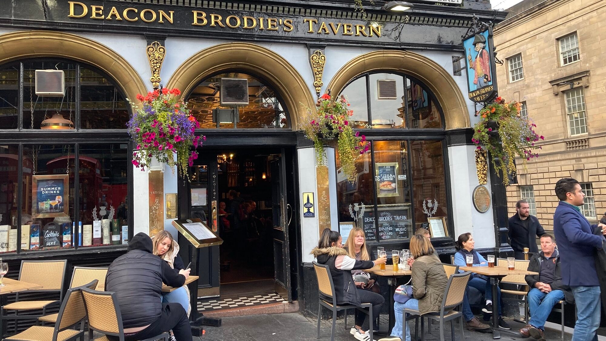 Edinburgh’s oldest bars and pubs - Forever Edinburgh